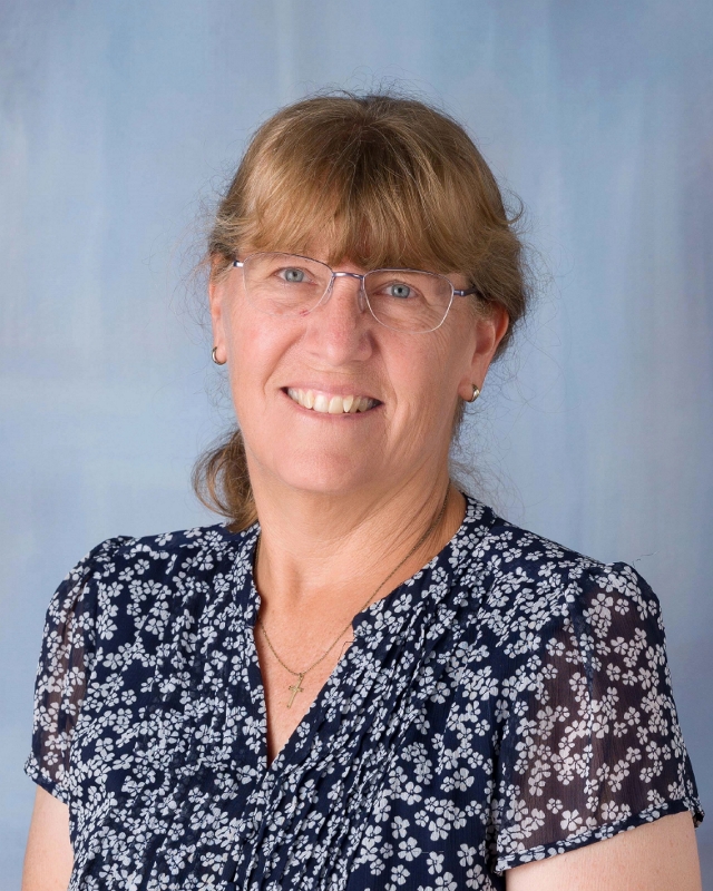 Kathy Hand's Instagram, Twitter & Facebook on IDCrawl